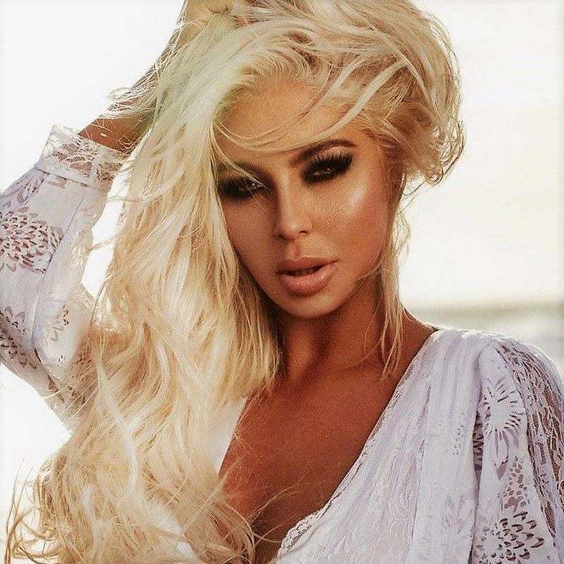 Andrea Hey's Instagram, Twitter & Facebook on IDCrawl