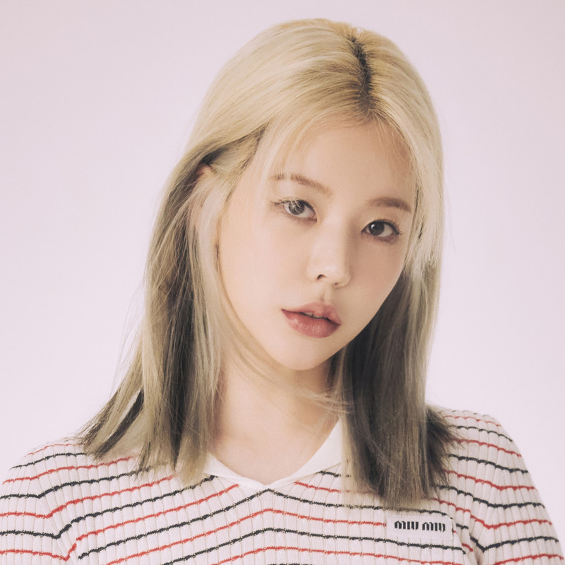 Sunny Luna's Instagram, Twitter & Facebook on IDCrawl