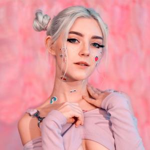 Eva Elfie (Remastered 2023) [Explicit] - 腾讯音乐娱乐-千万正版音乐海量无损曲库新歌热歌天天畅听的高 ...